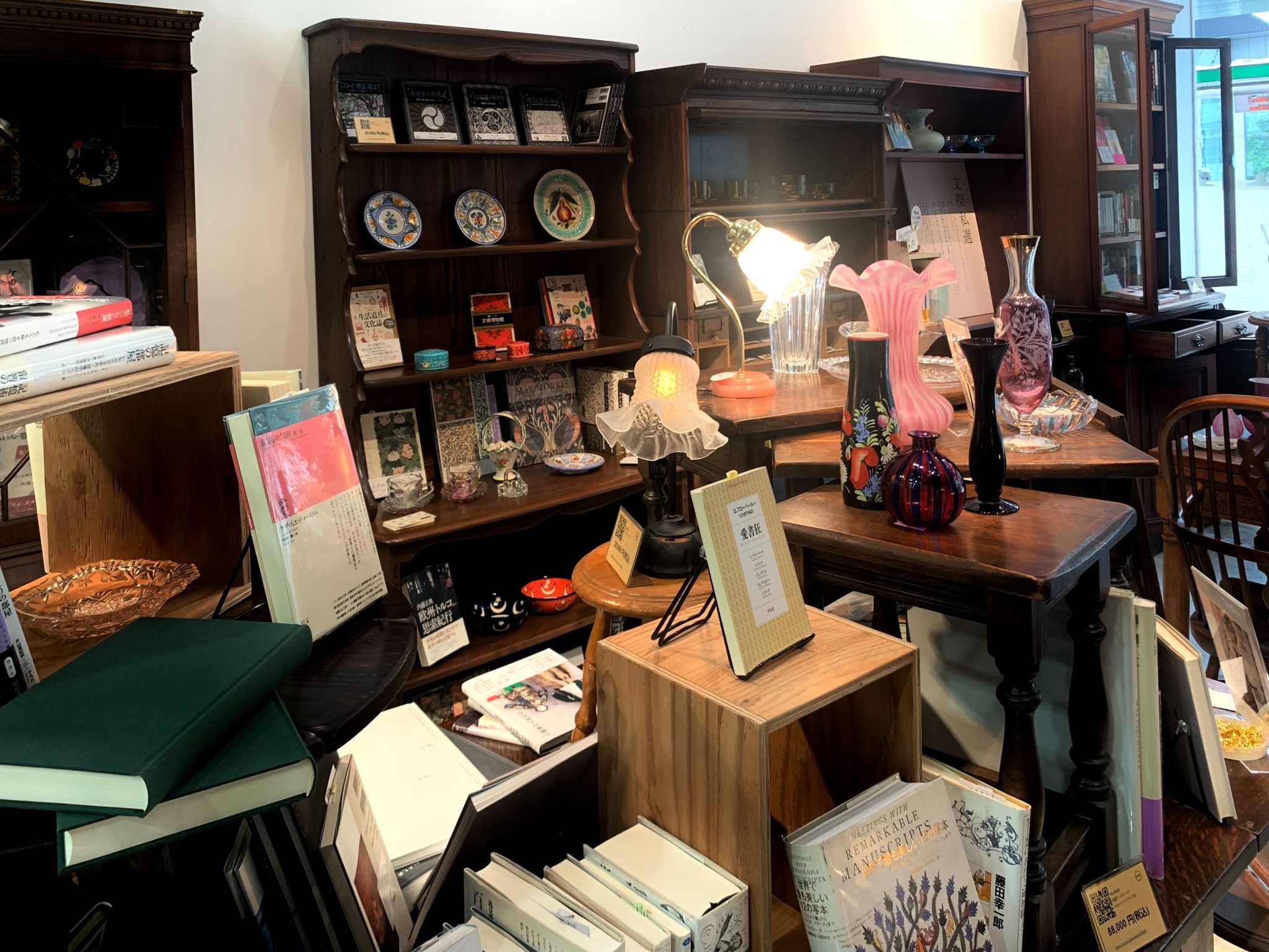 文喫 BUNKITSU | 本と出会うための本屋。